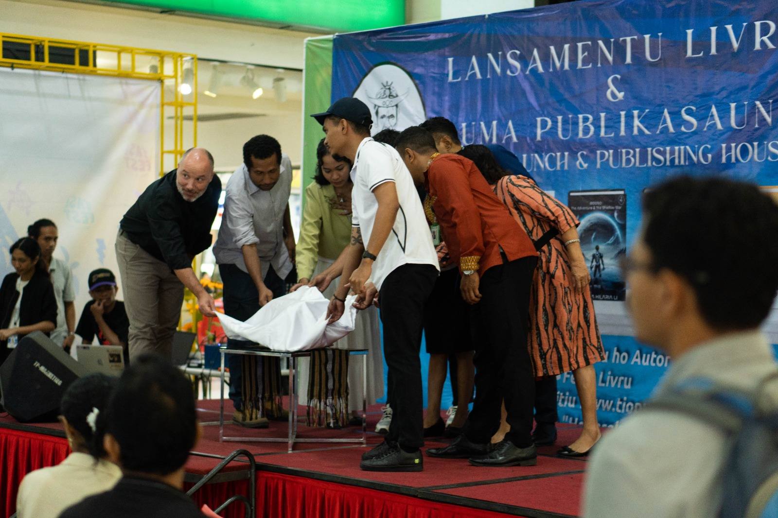 LANSAMENTU LIVRU & UMA PUBLIKASAUN TIO - Timor Owned (TIO)